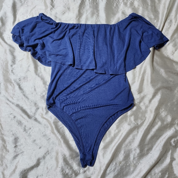 Hummingbird | Tops | Hummingbird Off The Shoulder Ruffle Stretch ...